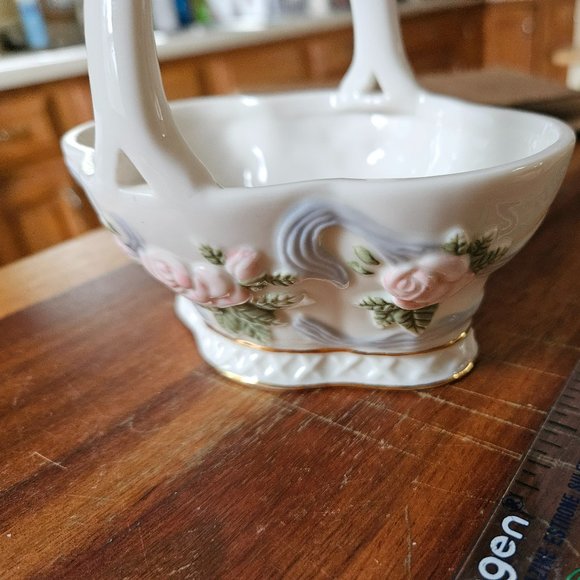 Princess House | Accents | Vintage Floral Handled Ceramic Basket ...
